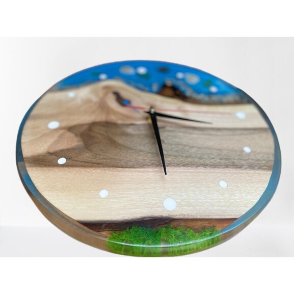 Ceas din lemn, cu rasina epoxidica, Albastra cu decor, diametru 30 cm ...