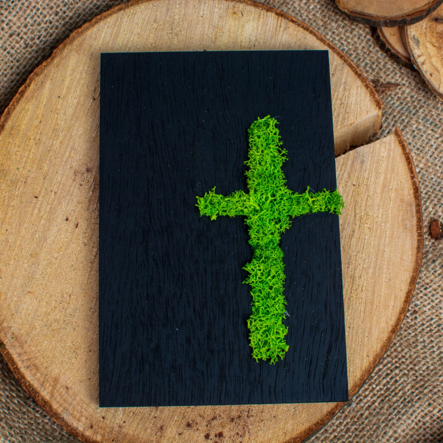 Decor 3 Parti Inima HH1529 din lemn cu Licheni 30x15 cm - eMAG.ro