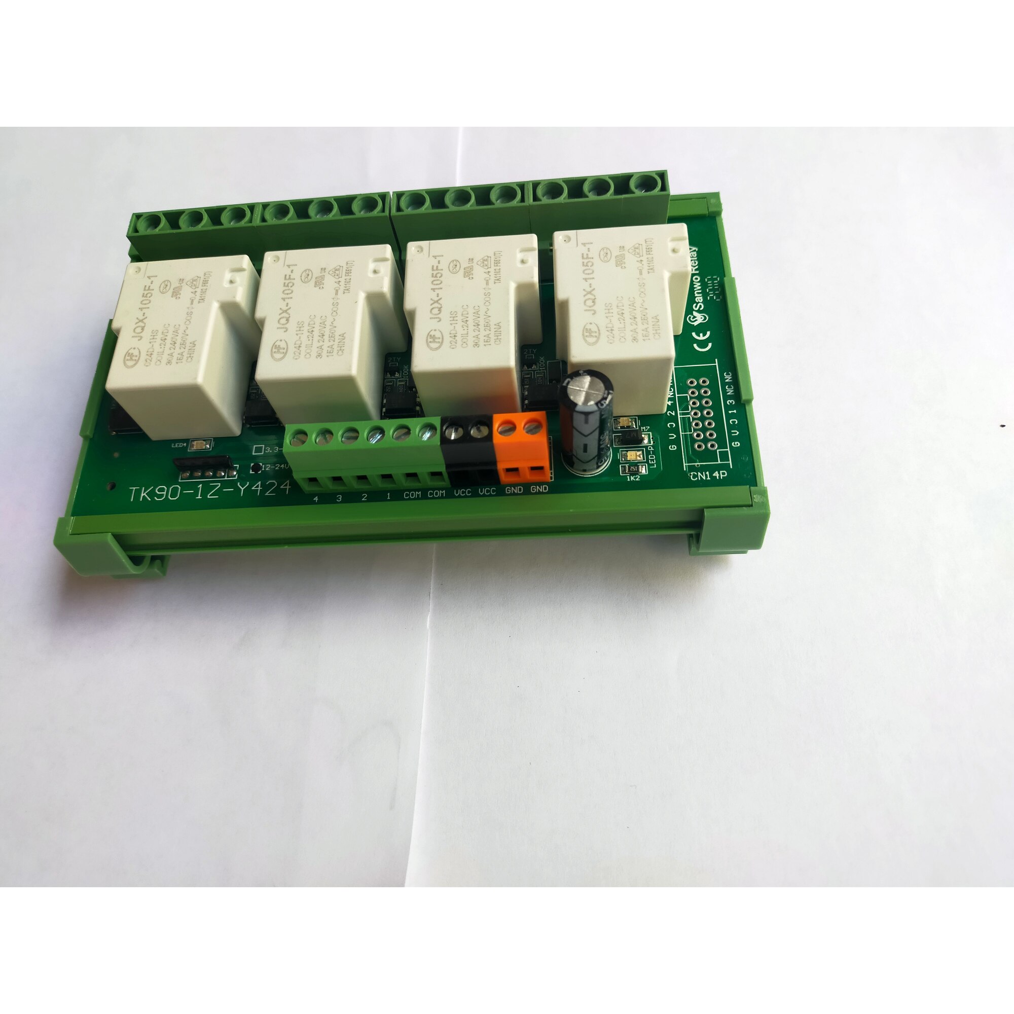 Modul cu 4 relee, 24V 30A cu suport sina DIN - eMAG.ro