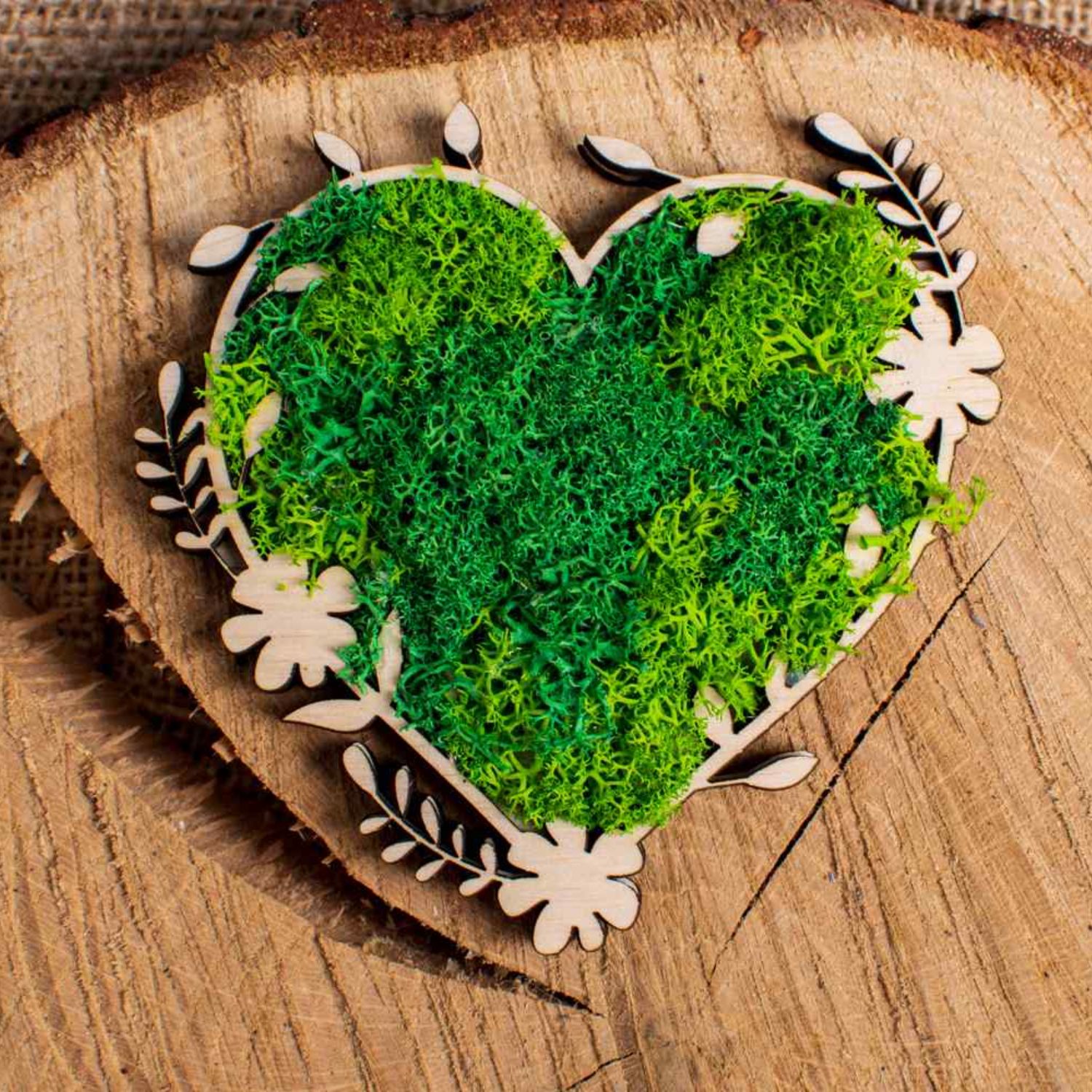 Decor Inima cu Flori HH1543 din lemn Personalizat cu Licheni 10x9 cm ...