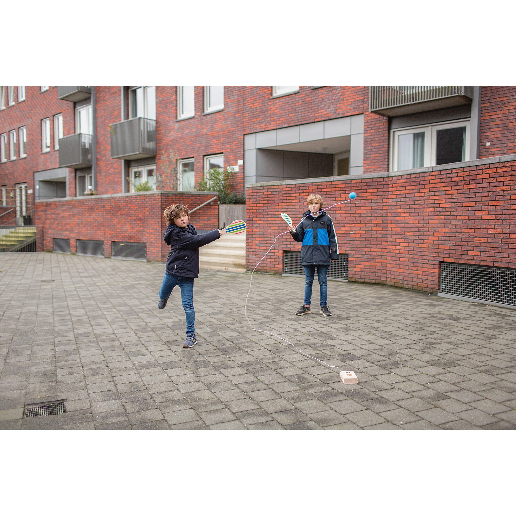 Joc de tenis copii cu elastic si rachete lemn - eMAG.ro