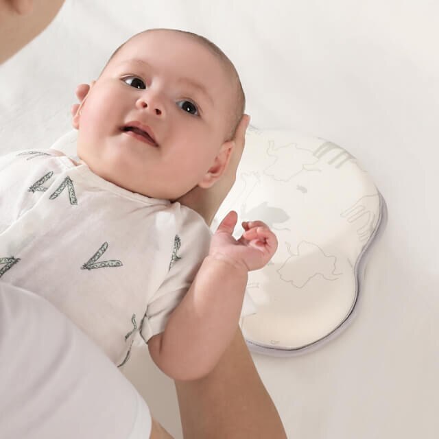Pernuta speciala pentru cap bebelus, anti plagiocefalie pentru formarea ...