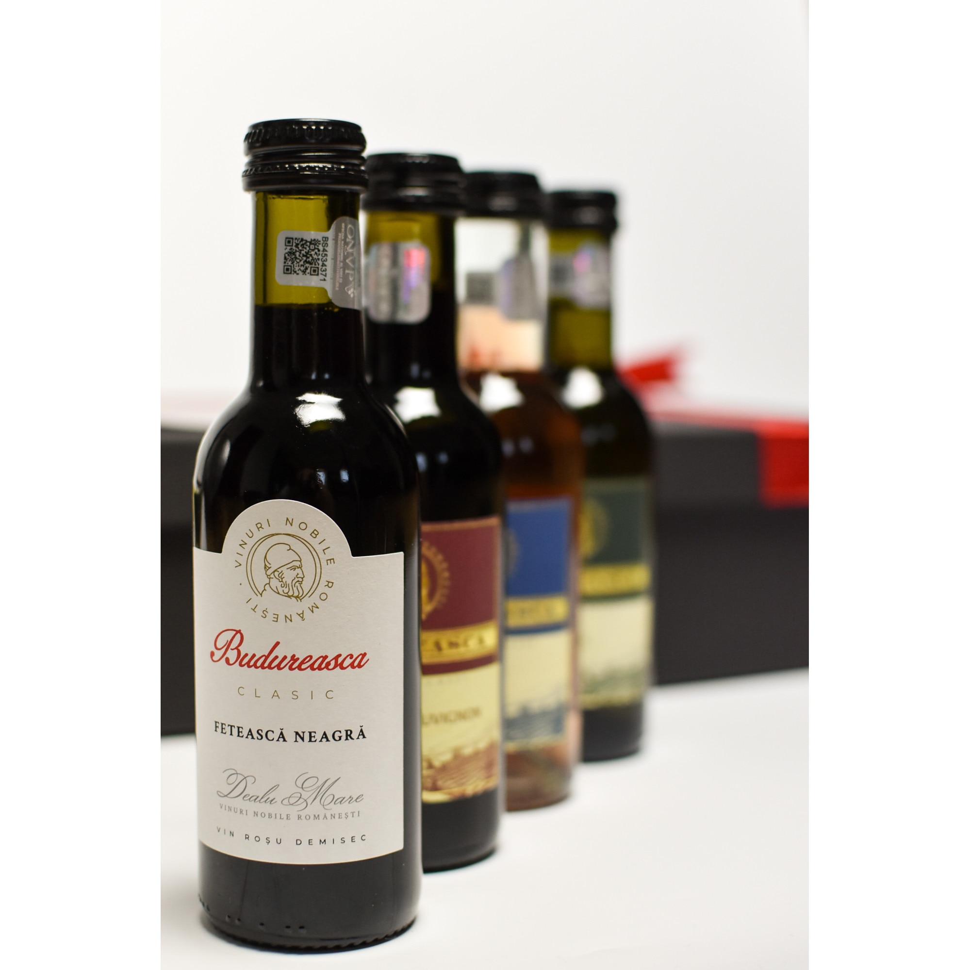 Pachet cadou degustare 4 vinuri romanesti - eMAG.ro
