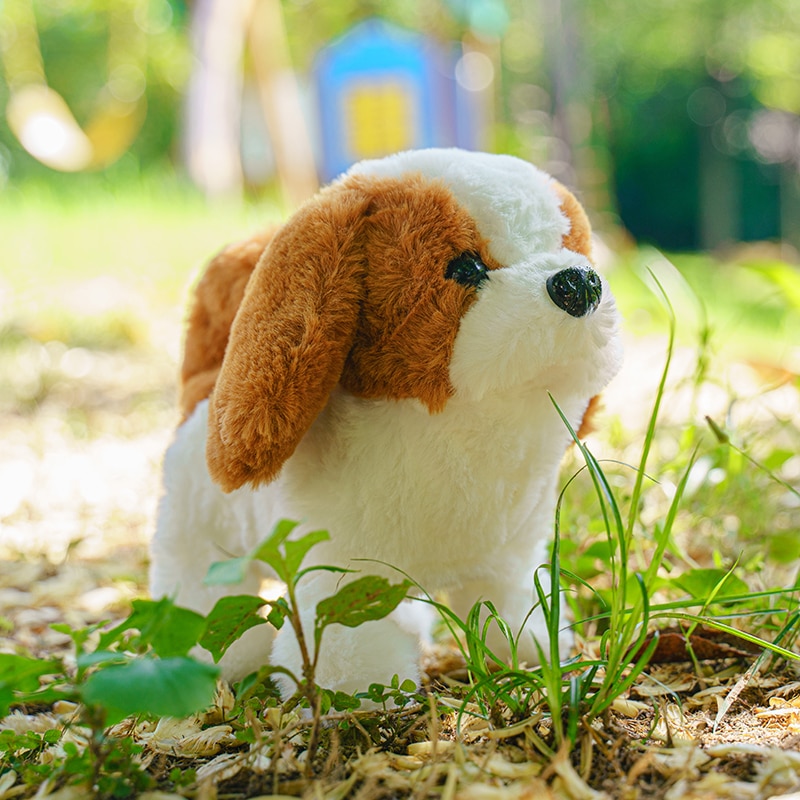 Jucarie catelus, Plus, Functie miscare/sunete, 3 ani+, Maro/Alb - eMAG.ro