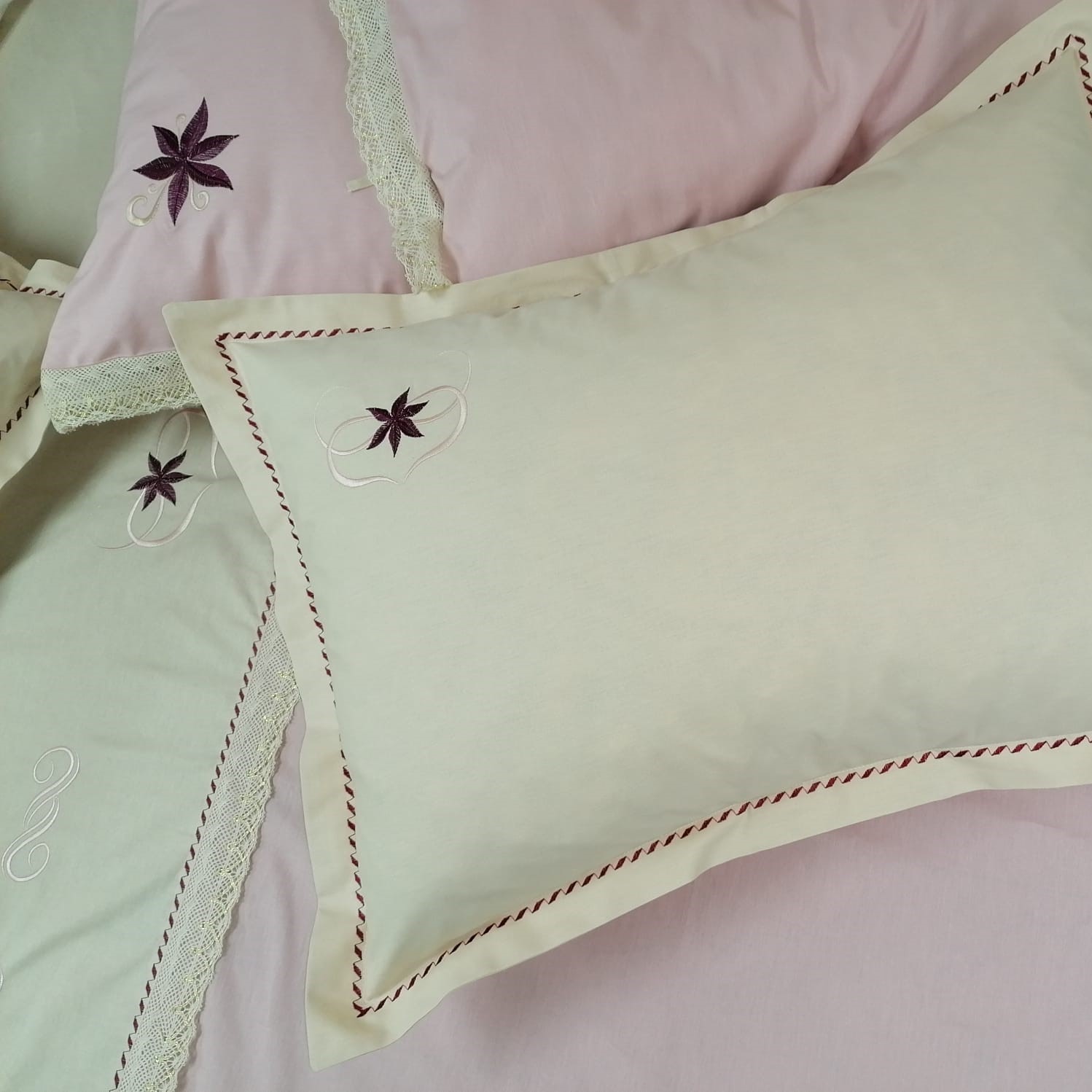 Set 2 huse perna, Casa Bucuriei, model Dulcis, crem, bumbac natural 100 ...