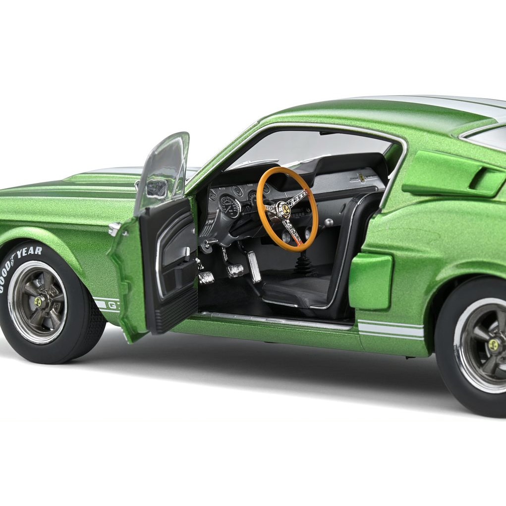 Macheta auto Shelby Mustang GT500, 1967, 1:18, Lime Green, Solido - eMAG.ro