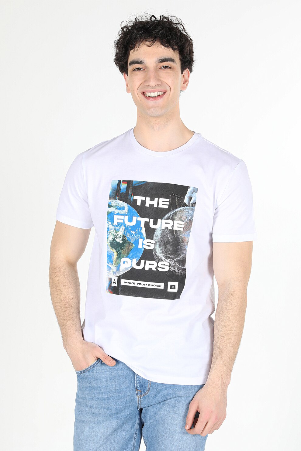 COLIN'S, grafikai és szöveges nyomattal ellátott póló, optikai fehér ...