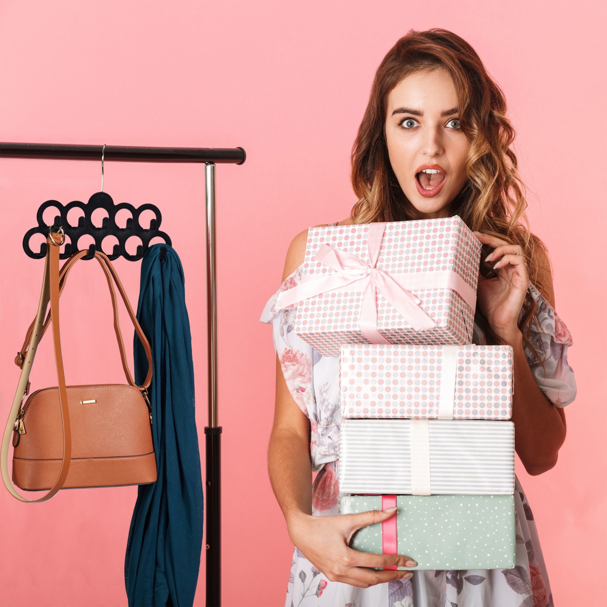 Umeras din catifea pentru esarfe/cravate/curele, negru, Relaxdays - eMAG.ro