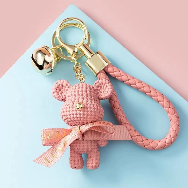 Breloc ursulet cu clopotel si curea impletita, pentru chei si genti ...