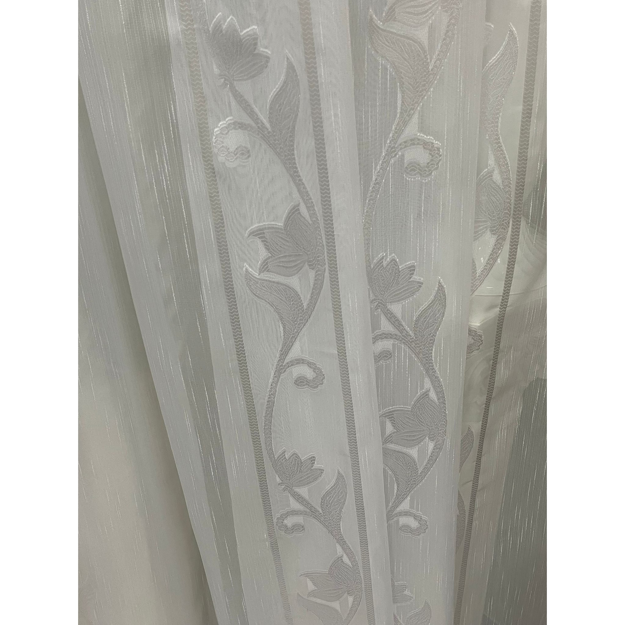 Perdea alba, brodata cu model alb din colectia "Ghioceii" 300x245cm cu ...