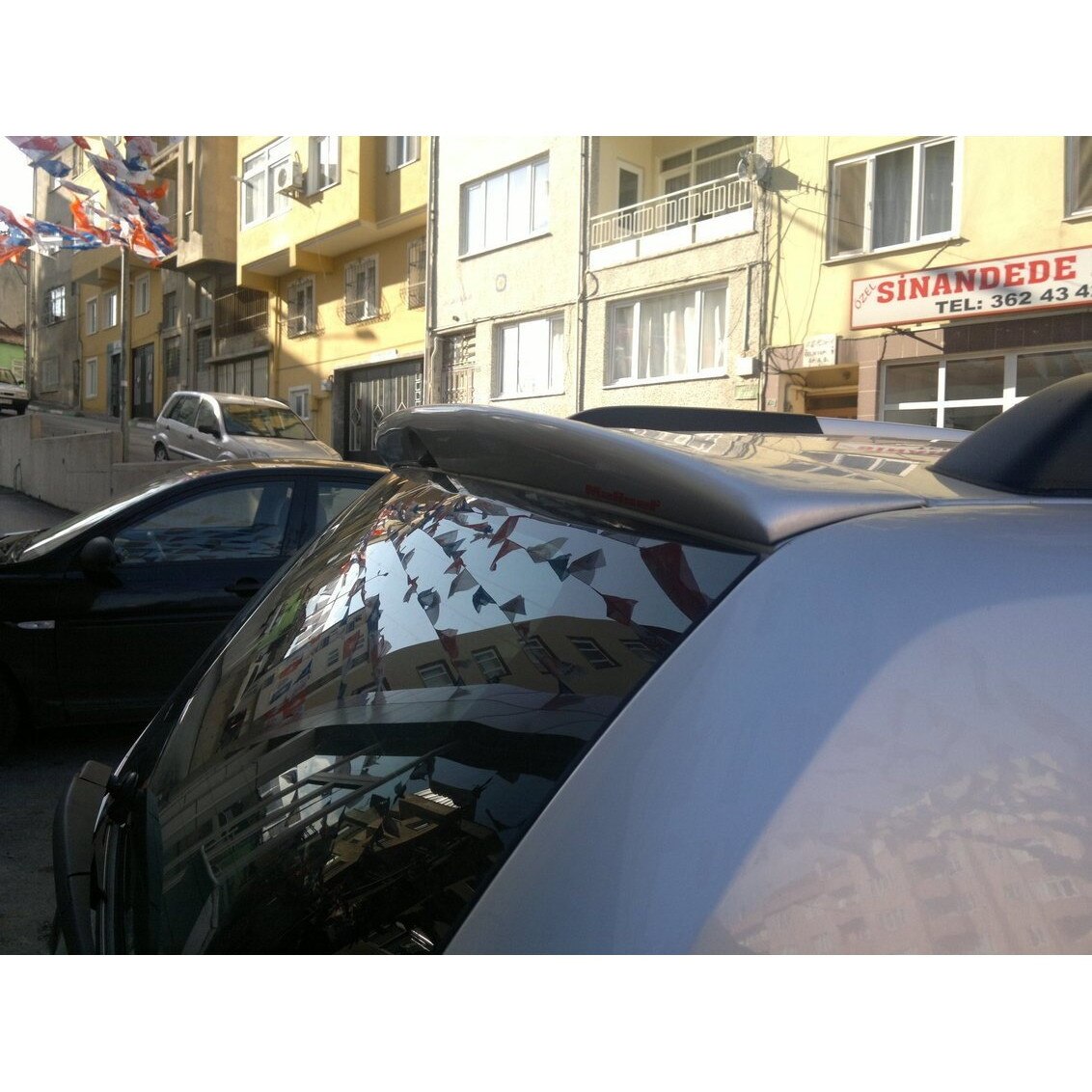 Eleron luneta alb compatibil Dacia Duster 2010-2018 - eMAG.ro