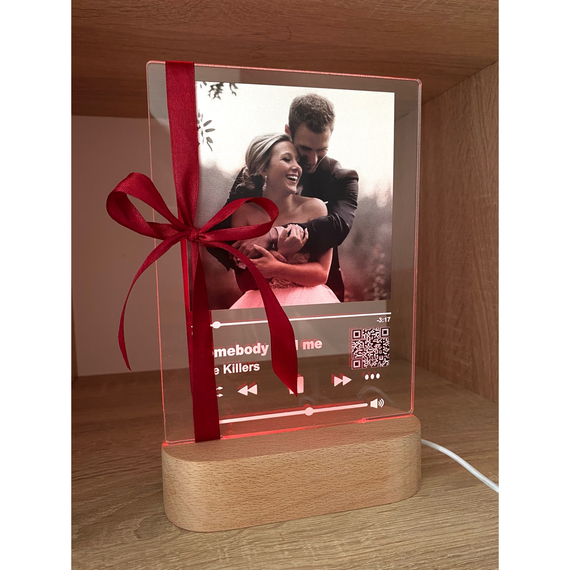 Lampa LED cadou personalizata cu melodie - eMAG.ro