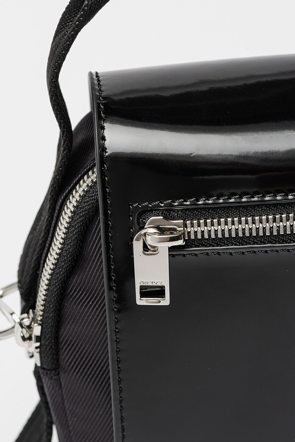 Diesel, Geanta crossbody cu garnitura de piele lacuita Jackie, Negru ...