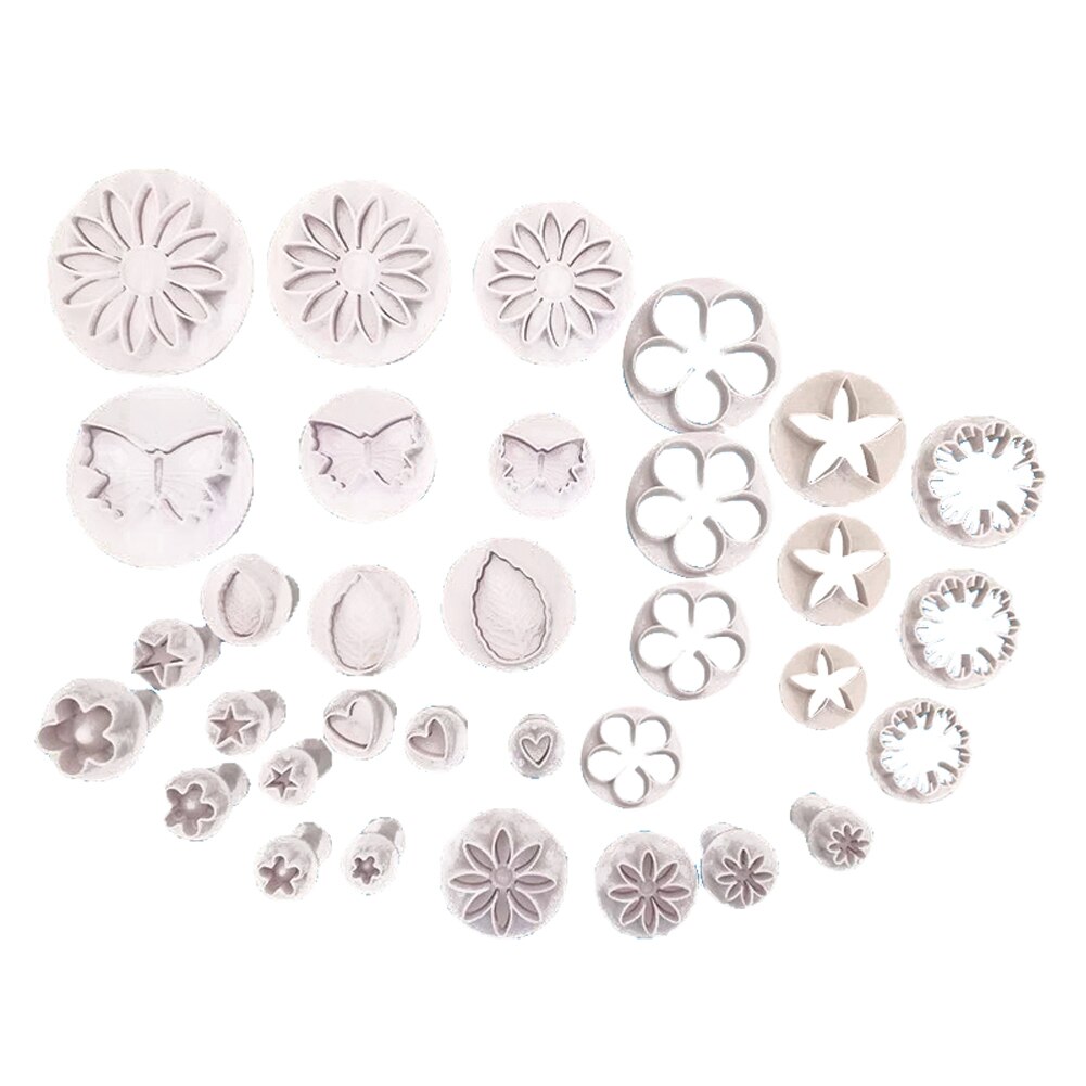 Set 33 Forme pentru Decorat Tort si Prajituri Cup Cake cu Stelute ...