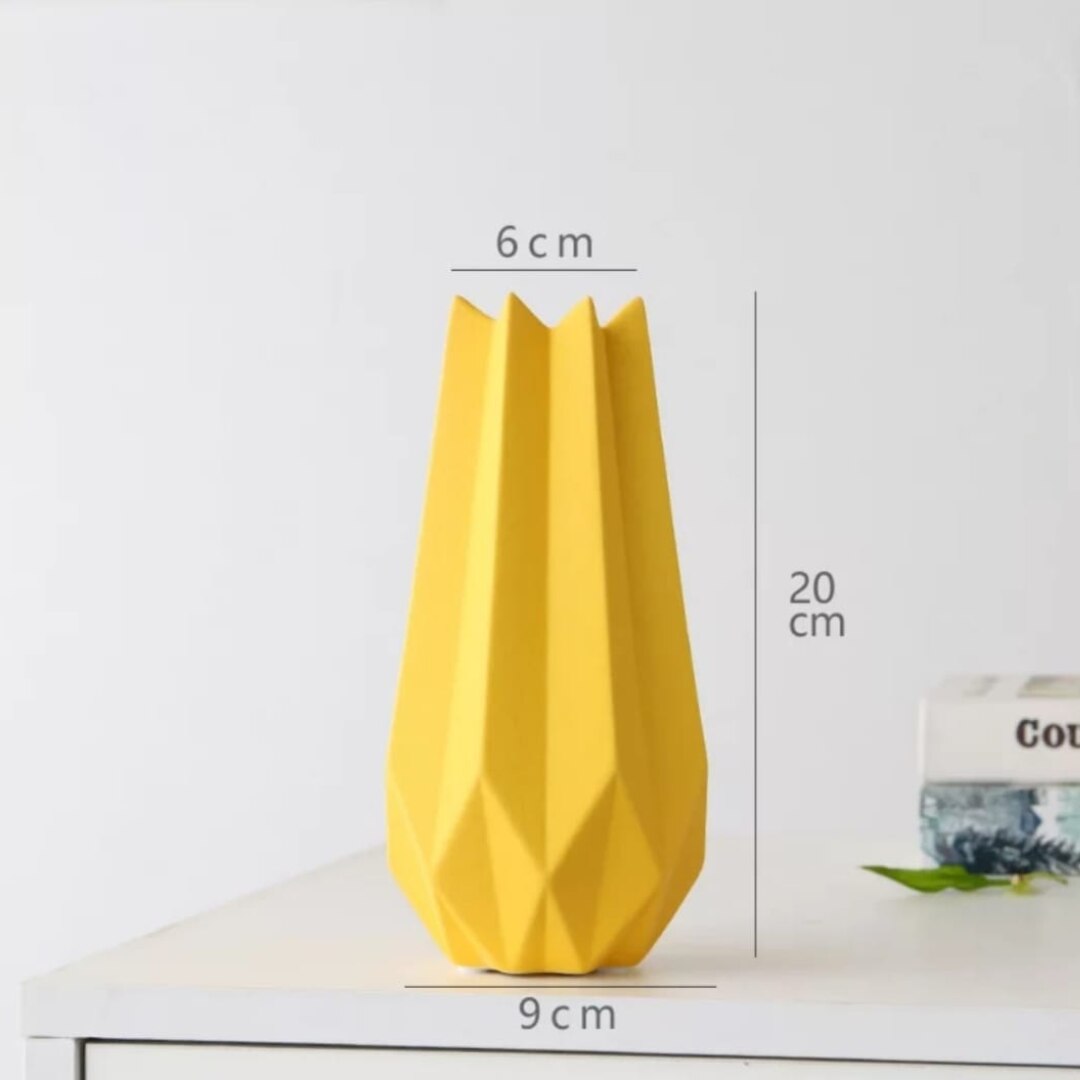 Vaza decorativa Origami din ceramica, galben, 20x9x6 cm - eMAG.ro