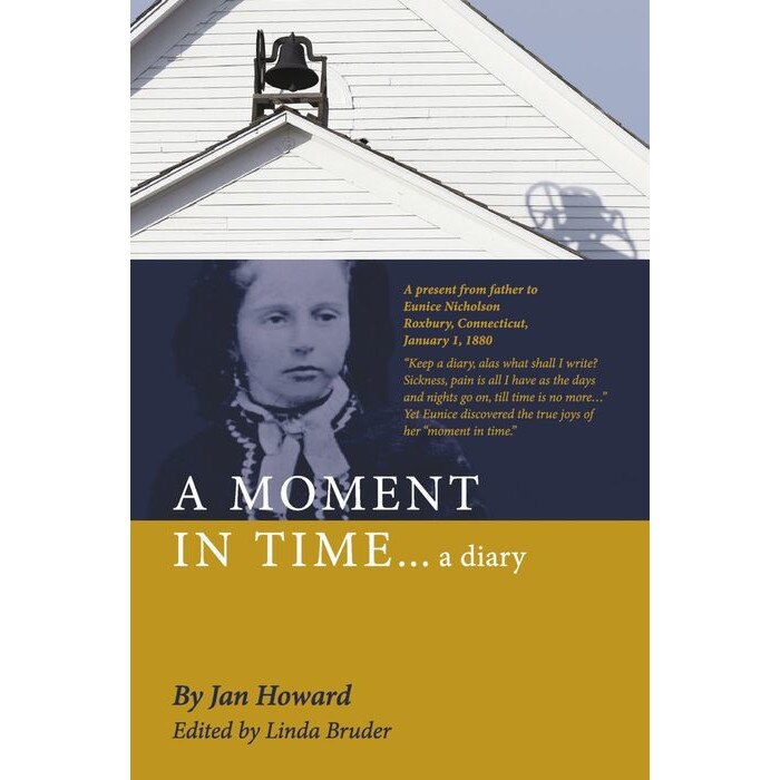 A Moment In Time...a diary de Jan Howard - eMAG.ro
