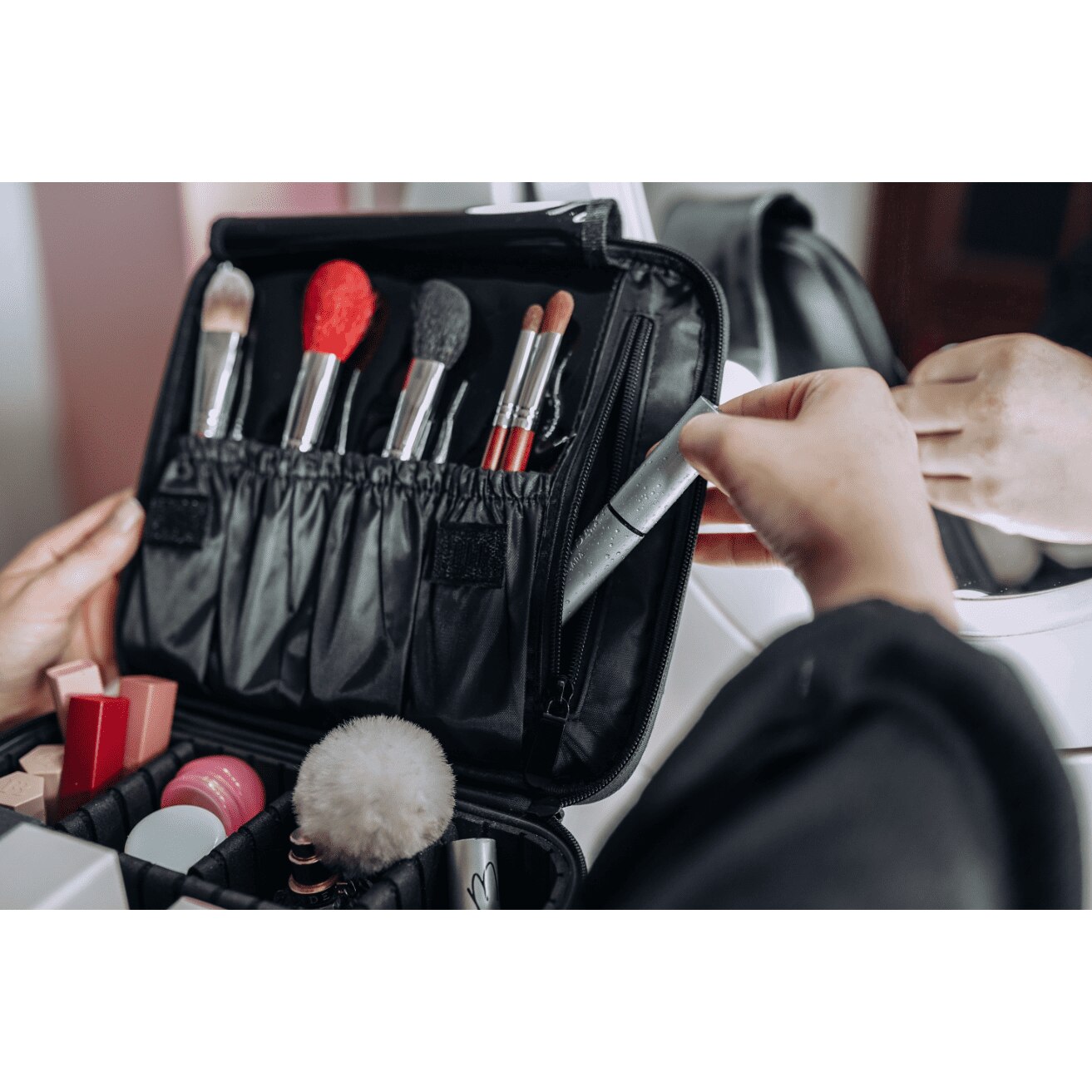 Organizator tip geanta pentru cosmetice - eMAG.ro