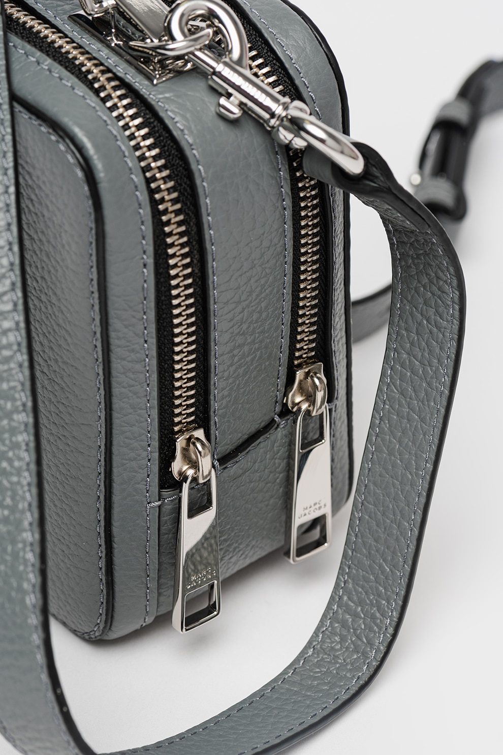 Marc Jacobs, Geanta crossbody din piele texturata The, Gri - eMAG.ro