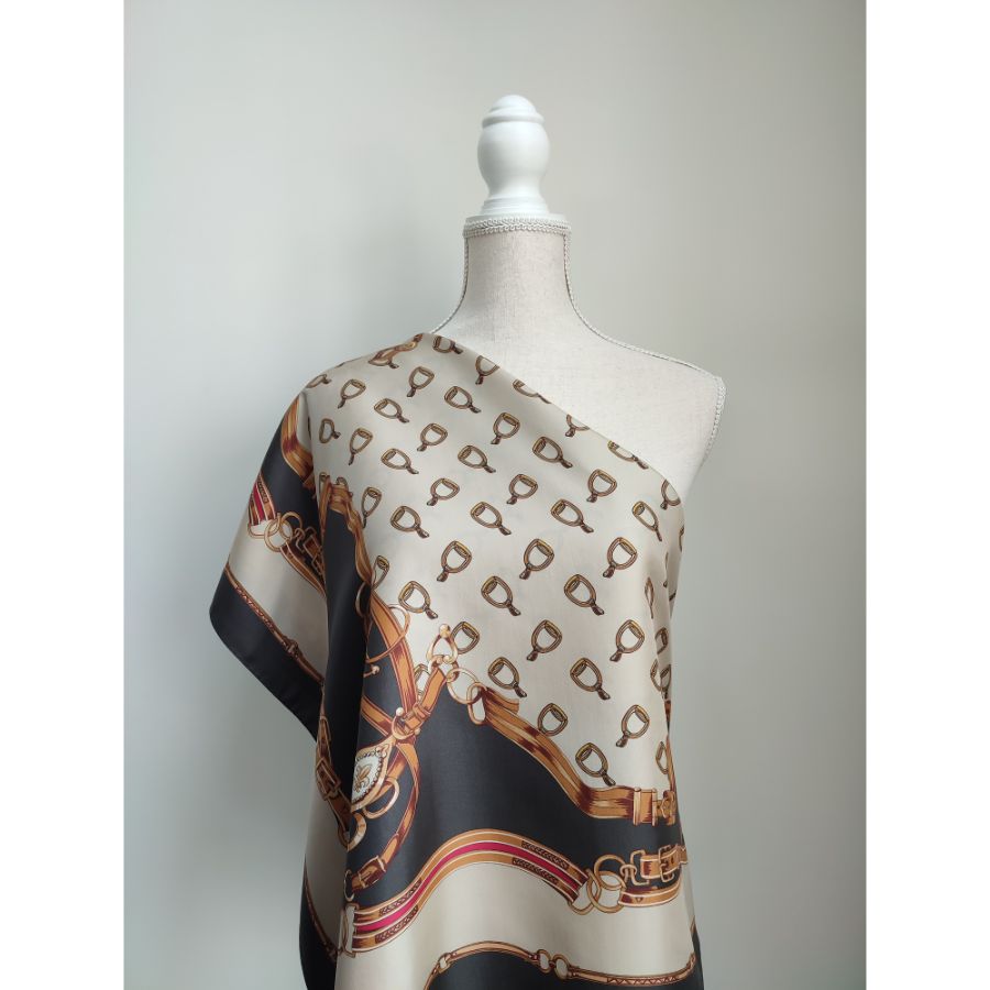 Batic matase Majorca, gri/bej, 90 cm x 90 cm - eMAG.ro