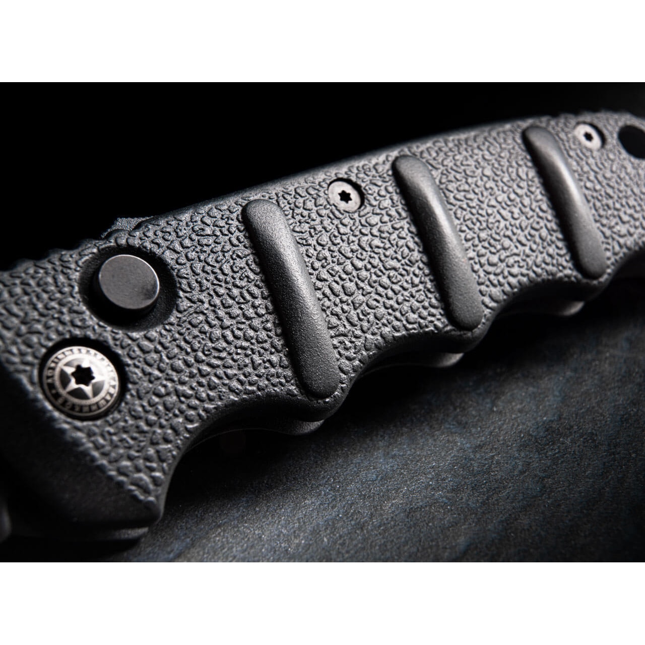 Джобен нож Boker Plus AKS-74 Spearpoint D2 - eMAG.bg