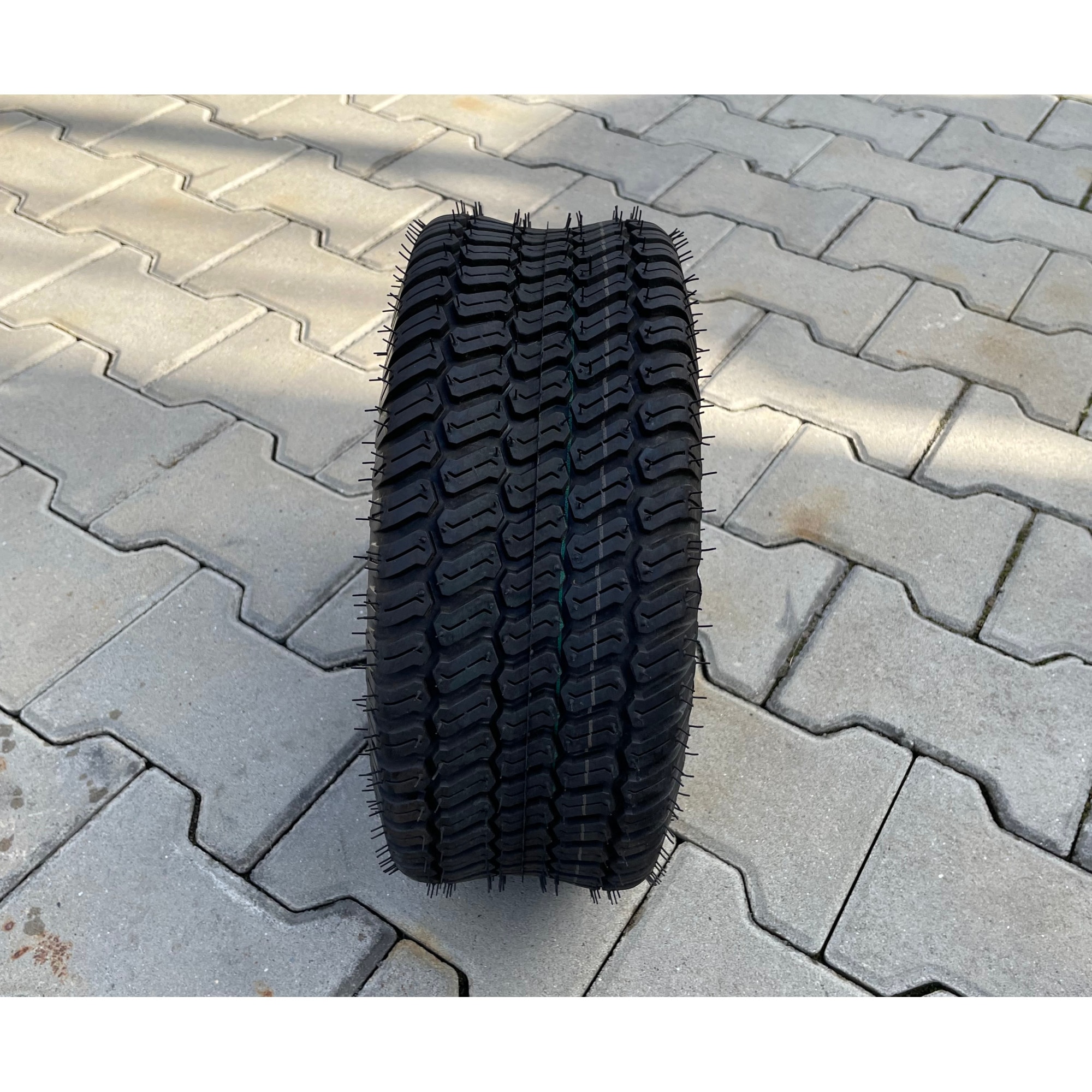 Anvelope utilaje de gradinarit BKT 15X6.00-6 LG306 4PR TL - eMAG.ro