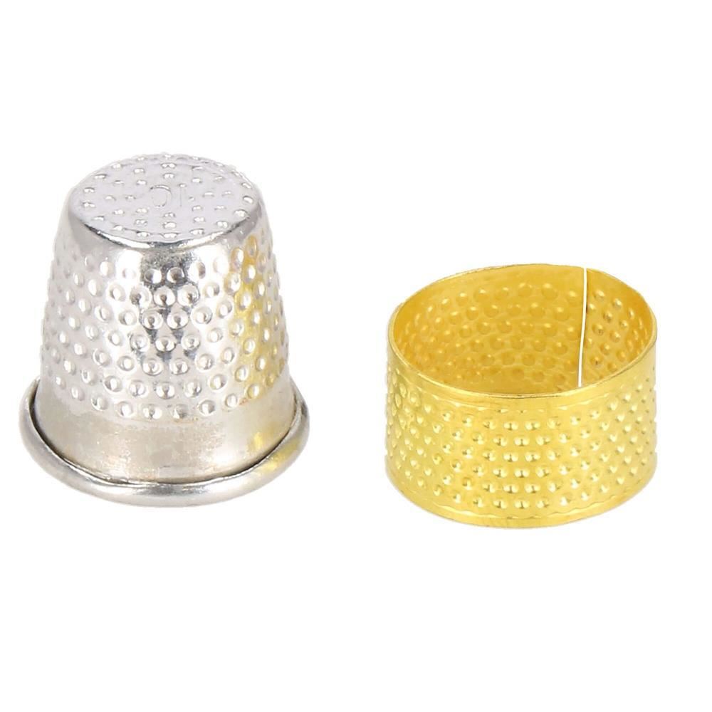 Trusa de croitorie, ace cusut, papiote diverse culori, foarfeca si ...