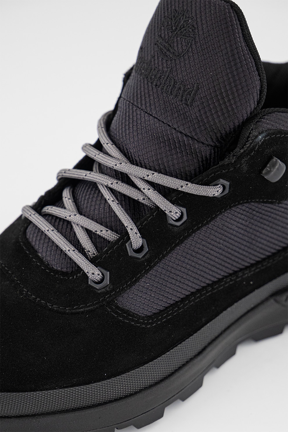 Timberland, Pantofi sport de piele intoarsa cu garnituri textile Field ...