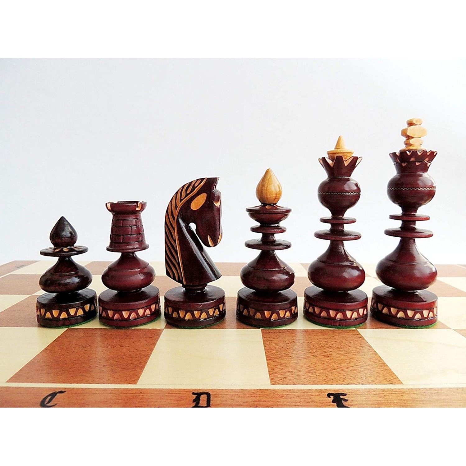Set de sah Master of Chess, Model clasic, Tabla pliabla, 59 x 59 cm ...