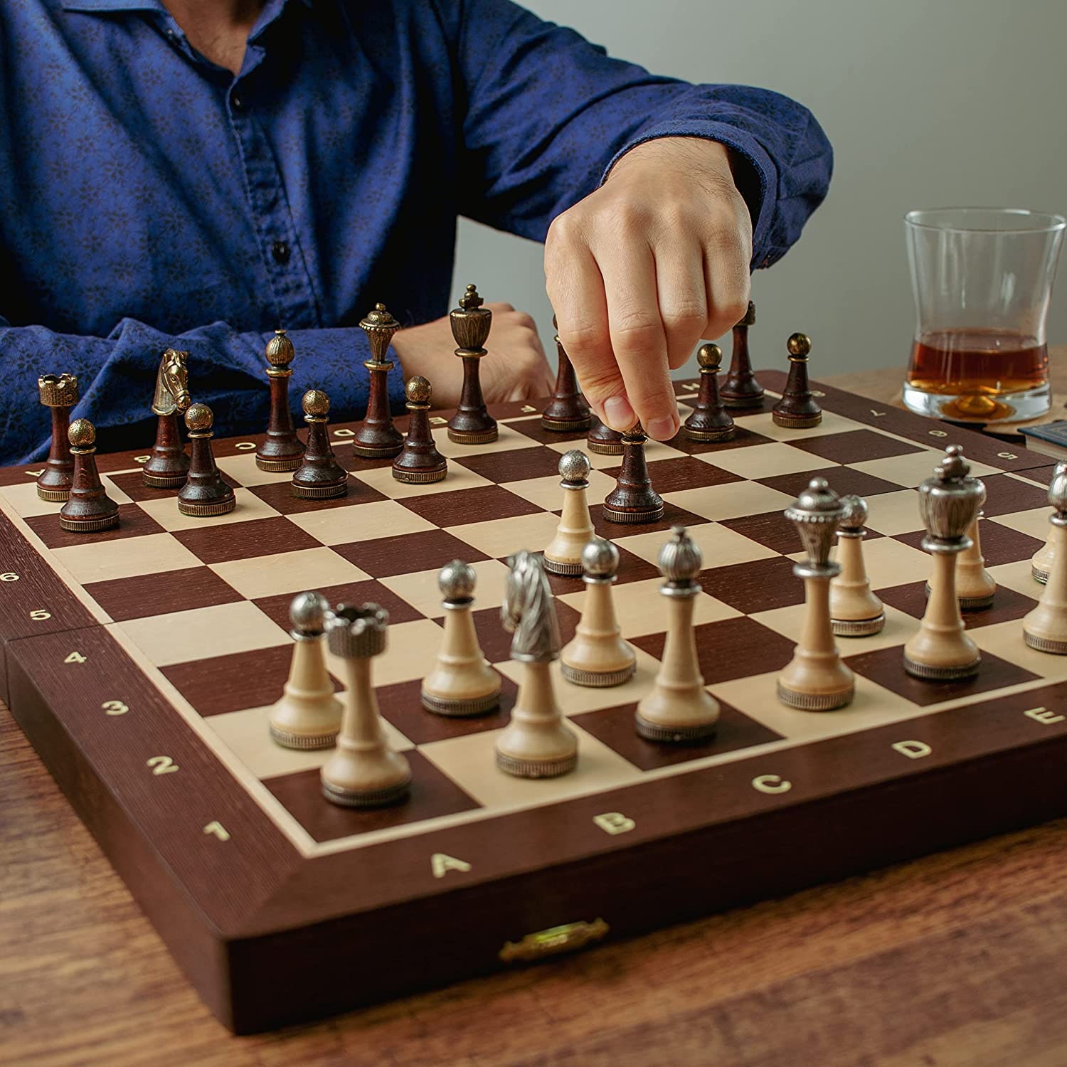 Set de sah Master of Chess, Model clasic, Tabla pliabla, 48 x 48 cm ...