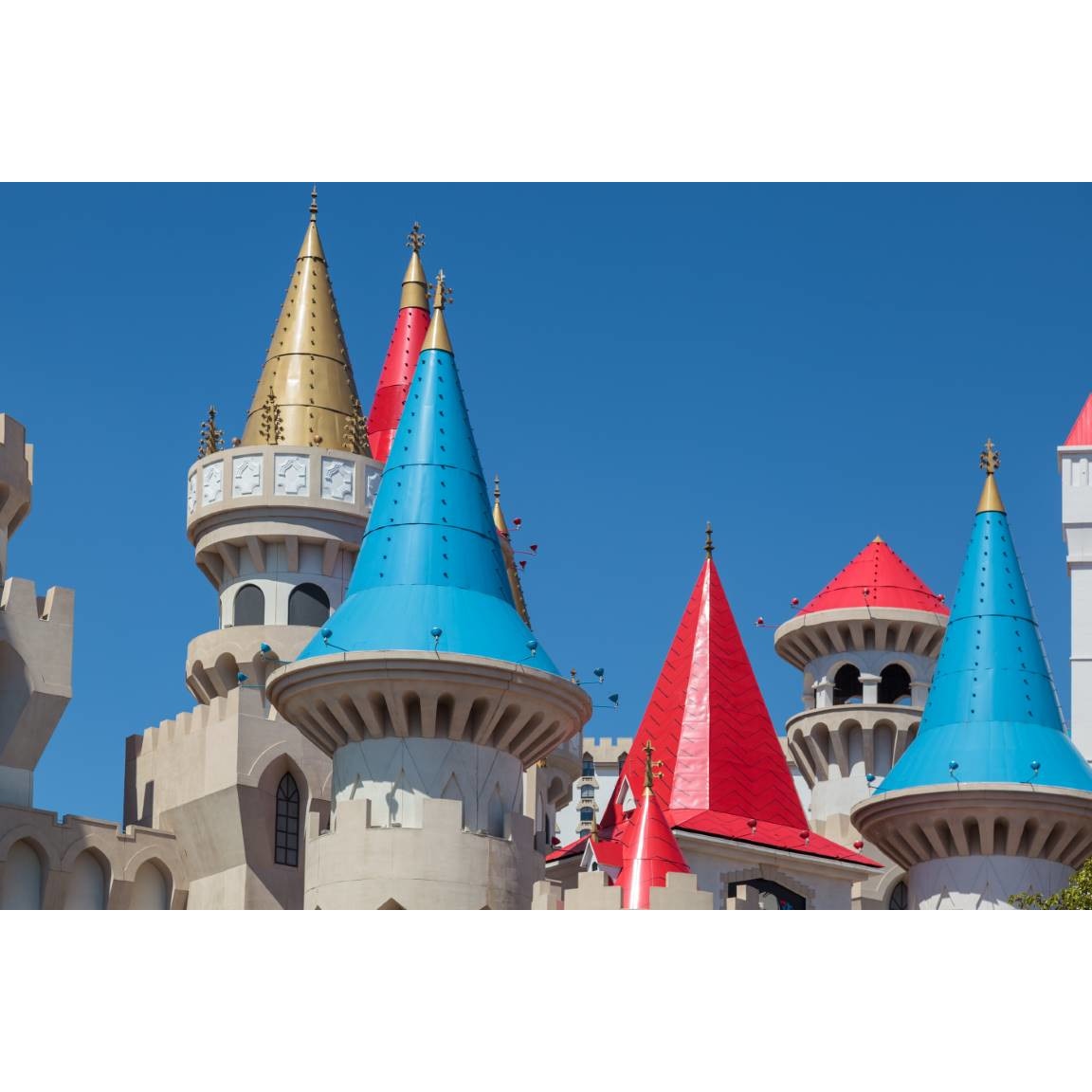 Sticker perete - Castelul Disney Din Las Vegas, 70x120 cm - eMAG.ro