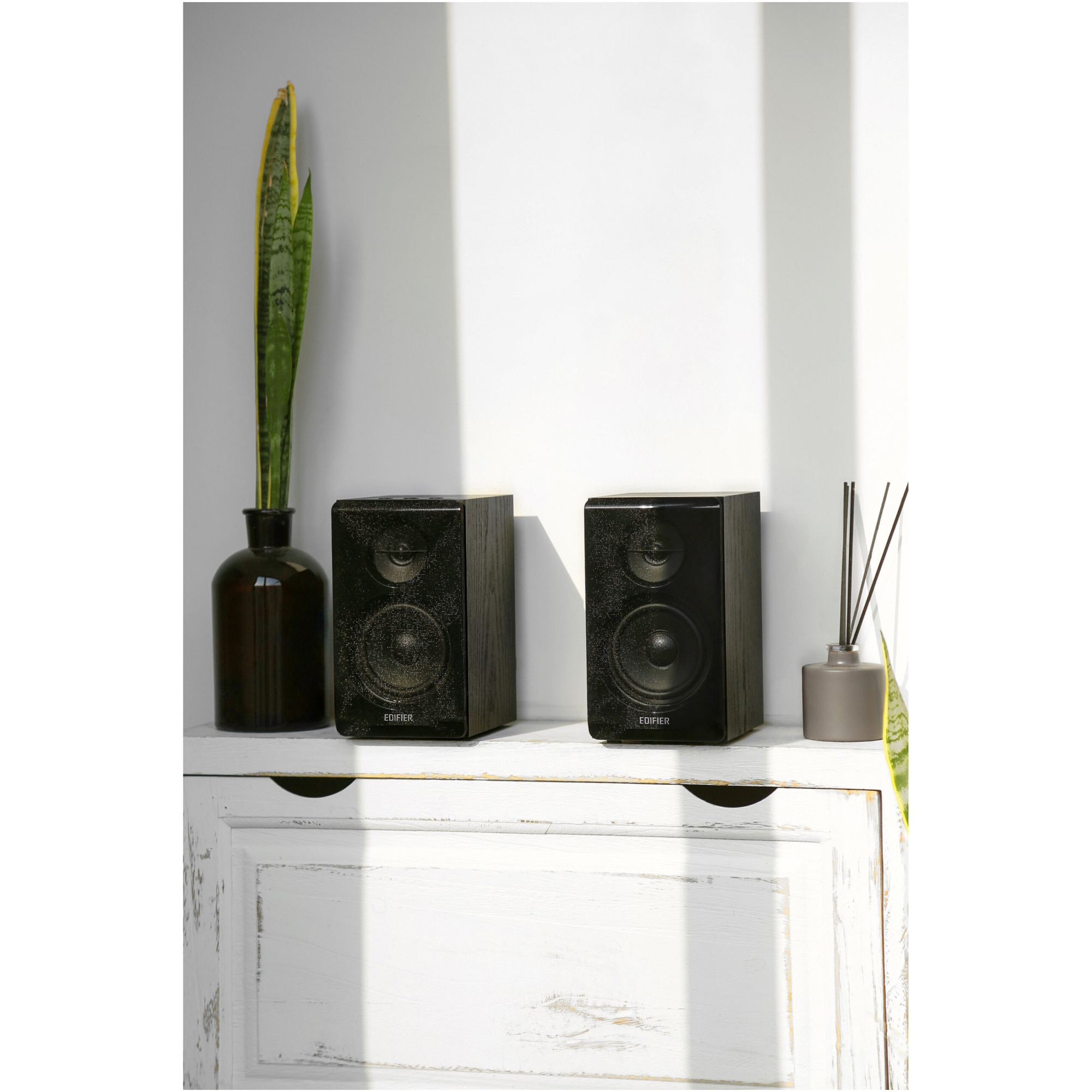 Edifier R33BT 2.0 Bluetooth hangszóró pár fekete - eMAG.hu