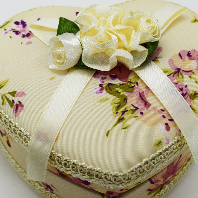 Cutiuta pentru bijuterii Mishela, cu design floral si oglinda, in forma ...