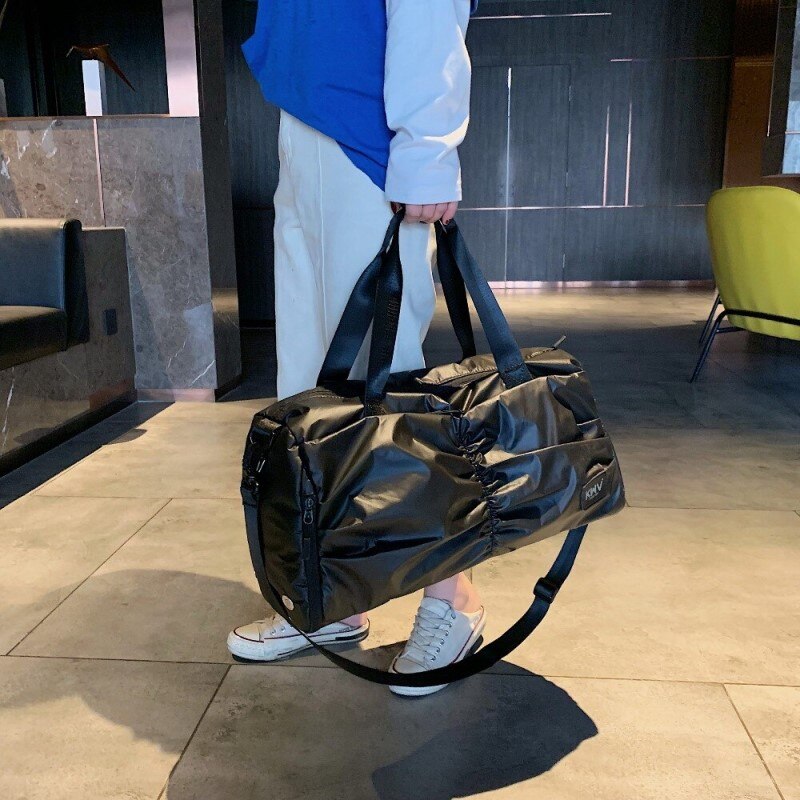 Geanta sport pentru sala cu aspect metalic, impermeabila, cu ...