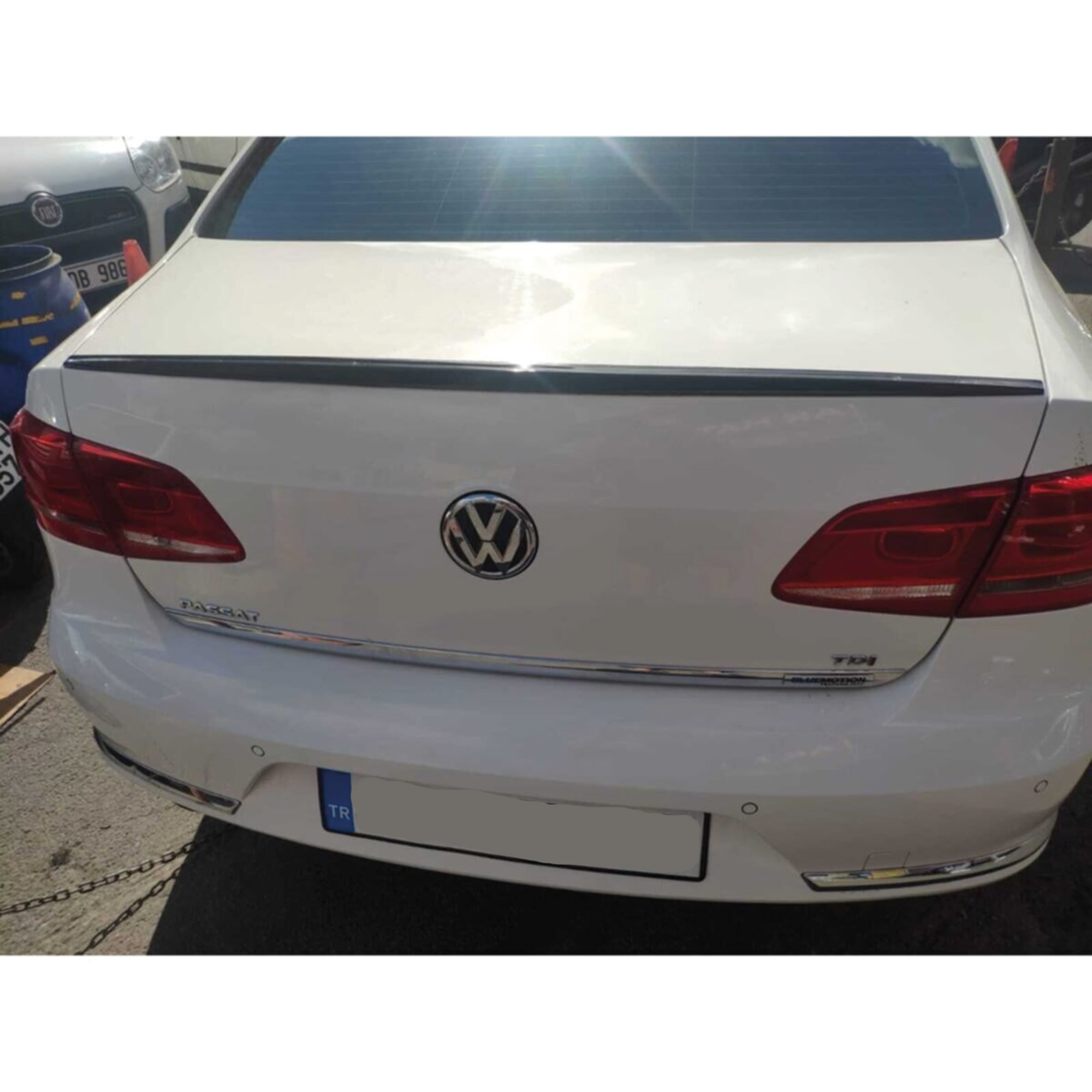 Spoiler Portbagaj pentru VW Passat B7 2010 2014, Negru Lucios - eMAG.ro
