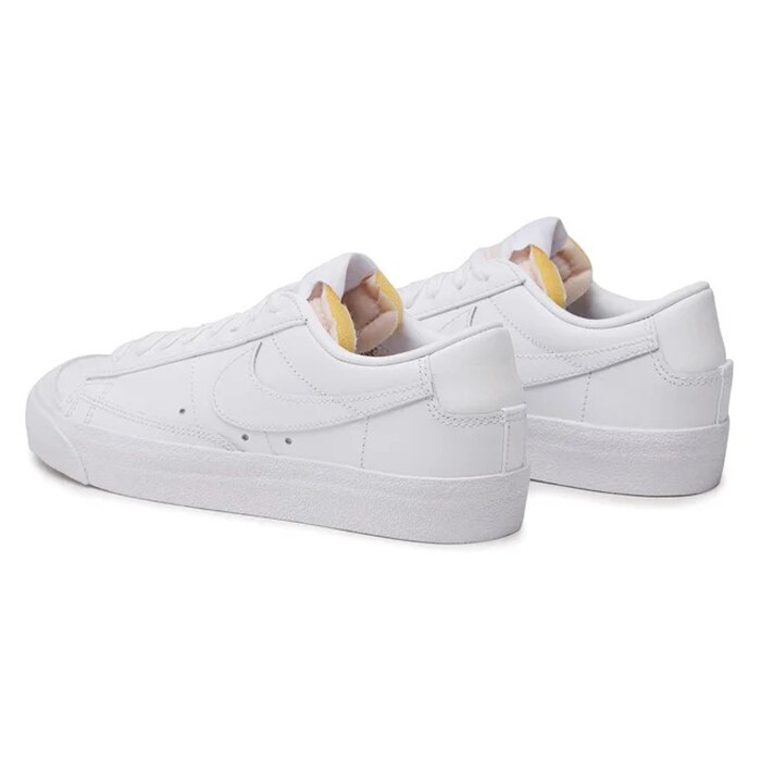 Спортни обувки Nike Blazer Low 77 DC4769-101, бели, 36.5 EU - eMAG.bg