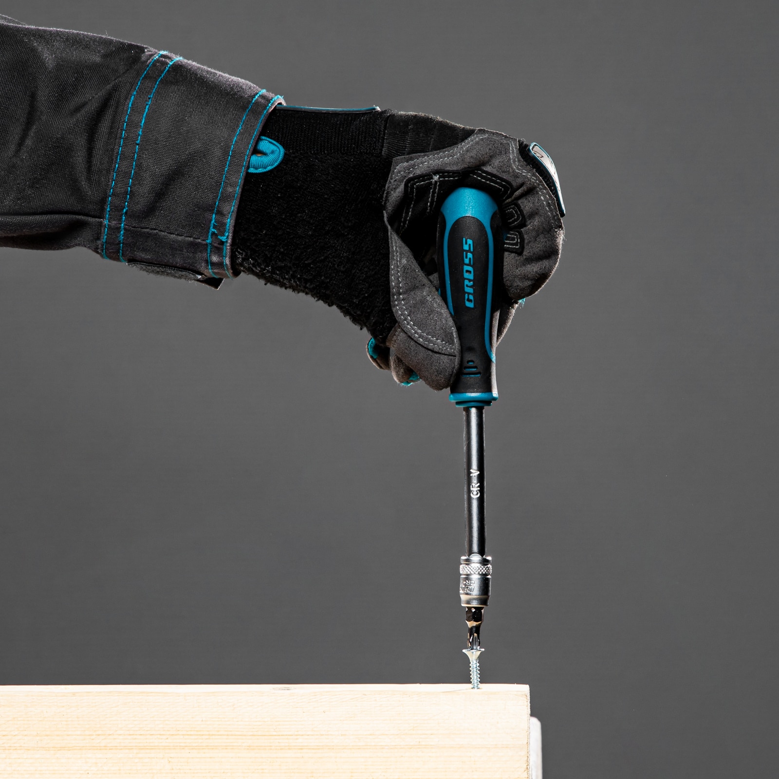 Set de scule 76 de articole, 120 de dinti, CrV1/4, 1/2" GROSS - eMAG.ro