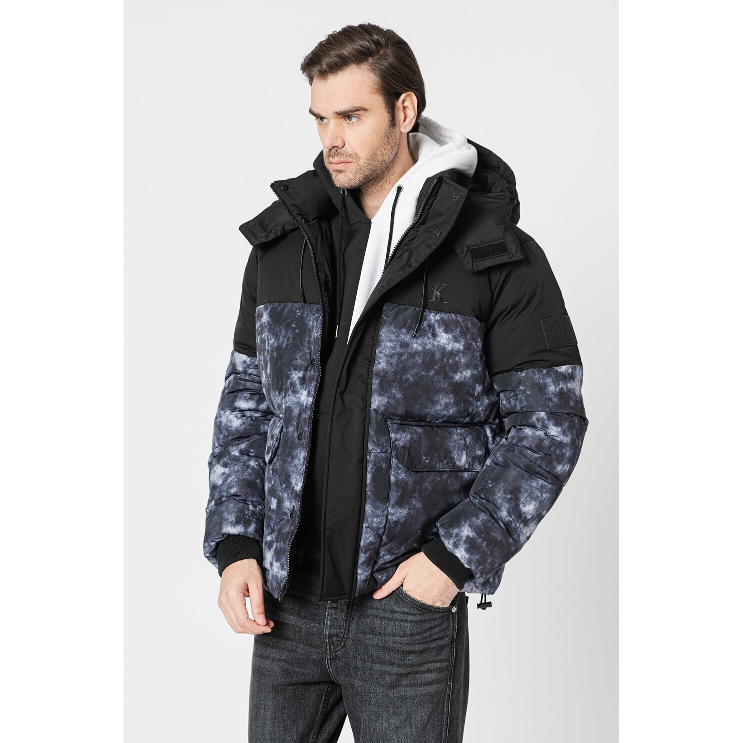 Яке с качулка Calvin Klein Jeans Cloud Print Puffer SKUJ30J316627 ...