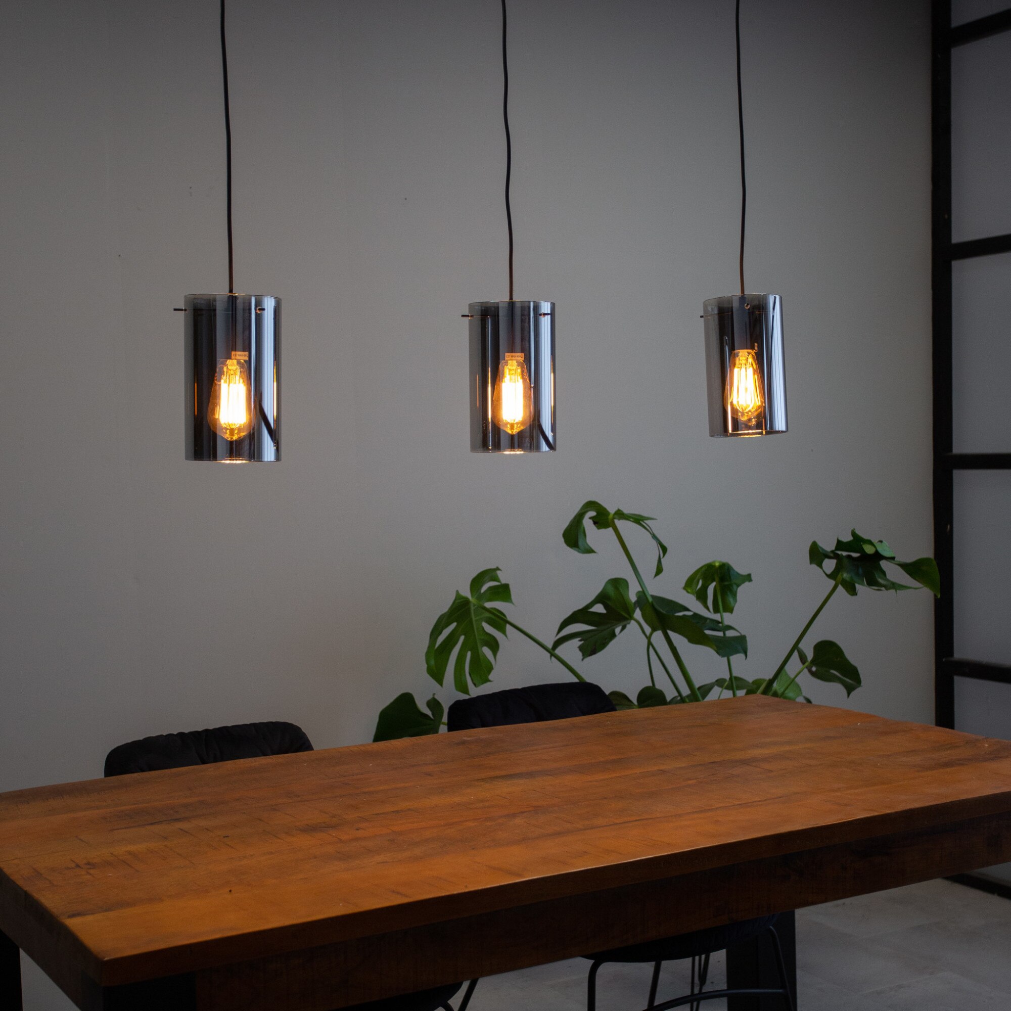 Lustra Hugo Vintage, Dimehouse, Cu 3 pendule, LED, Sticla, Negru - eMAG.ro