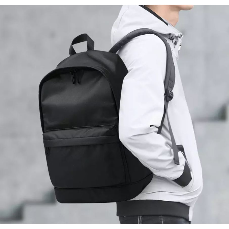 Ghiozdan smart, multifunctional, cu port USB, 45x28x15 cm, Negru - eMAG.ro