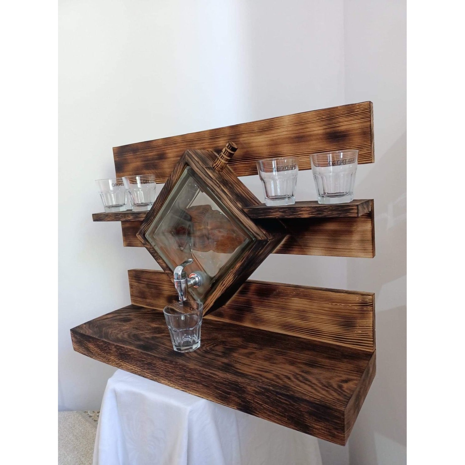 Suport lemn rustic pentru bautura 30cm x 20cm, sticla inclusa 2 litri ...