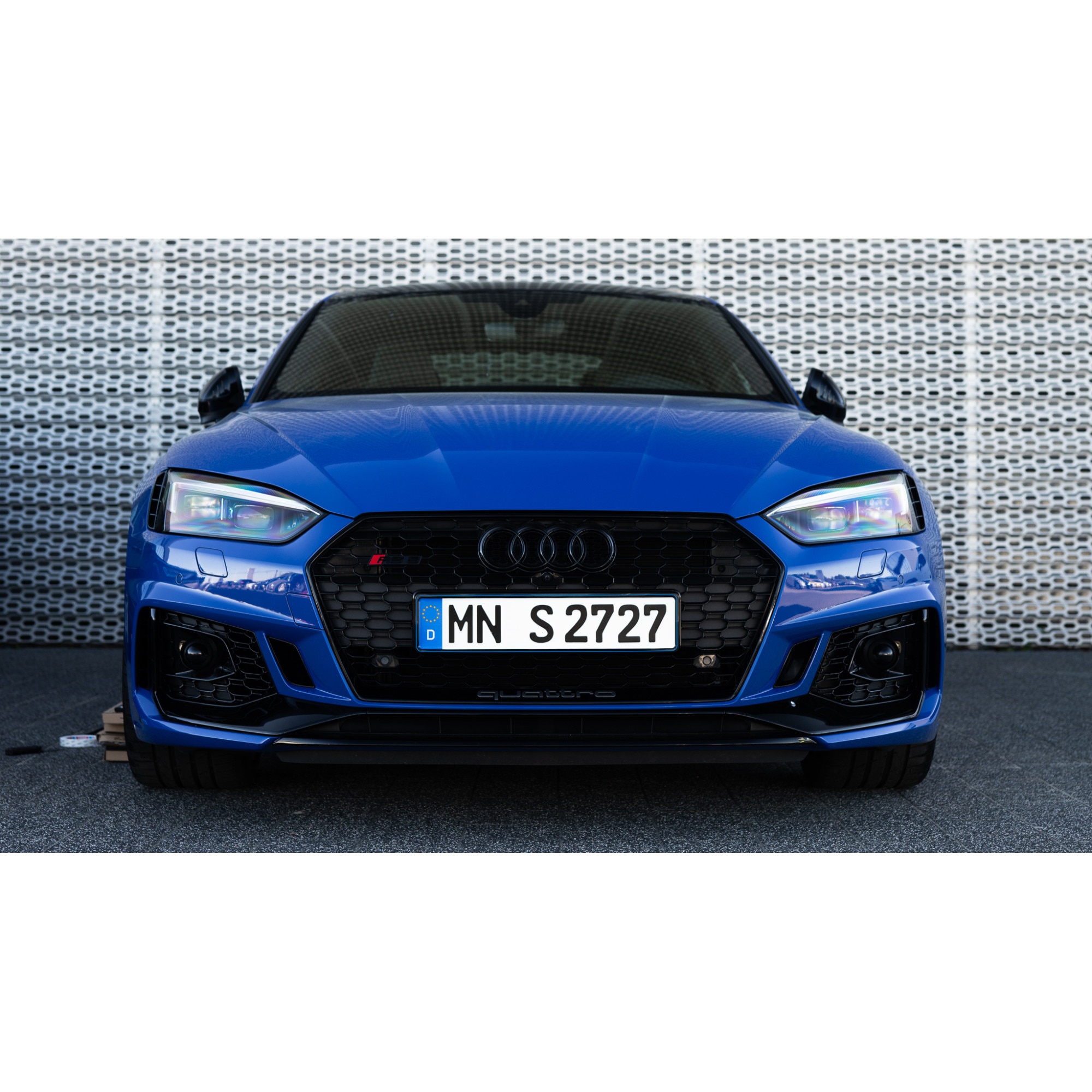 Suport numar auto MONO Albastru - eMAG.ro