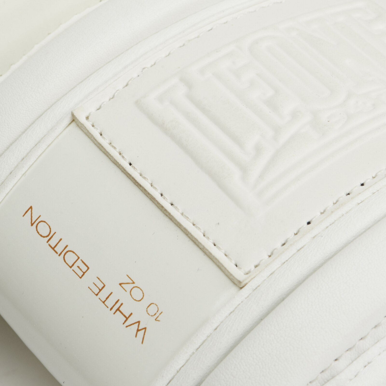 Боксови ръкавици Leone White 16 Oz - eMAG.bg