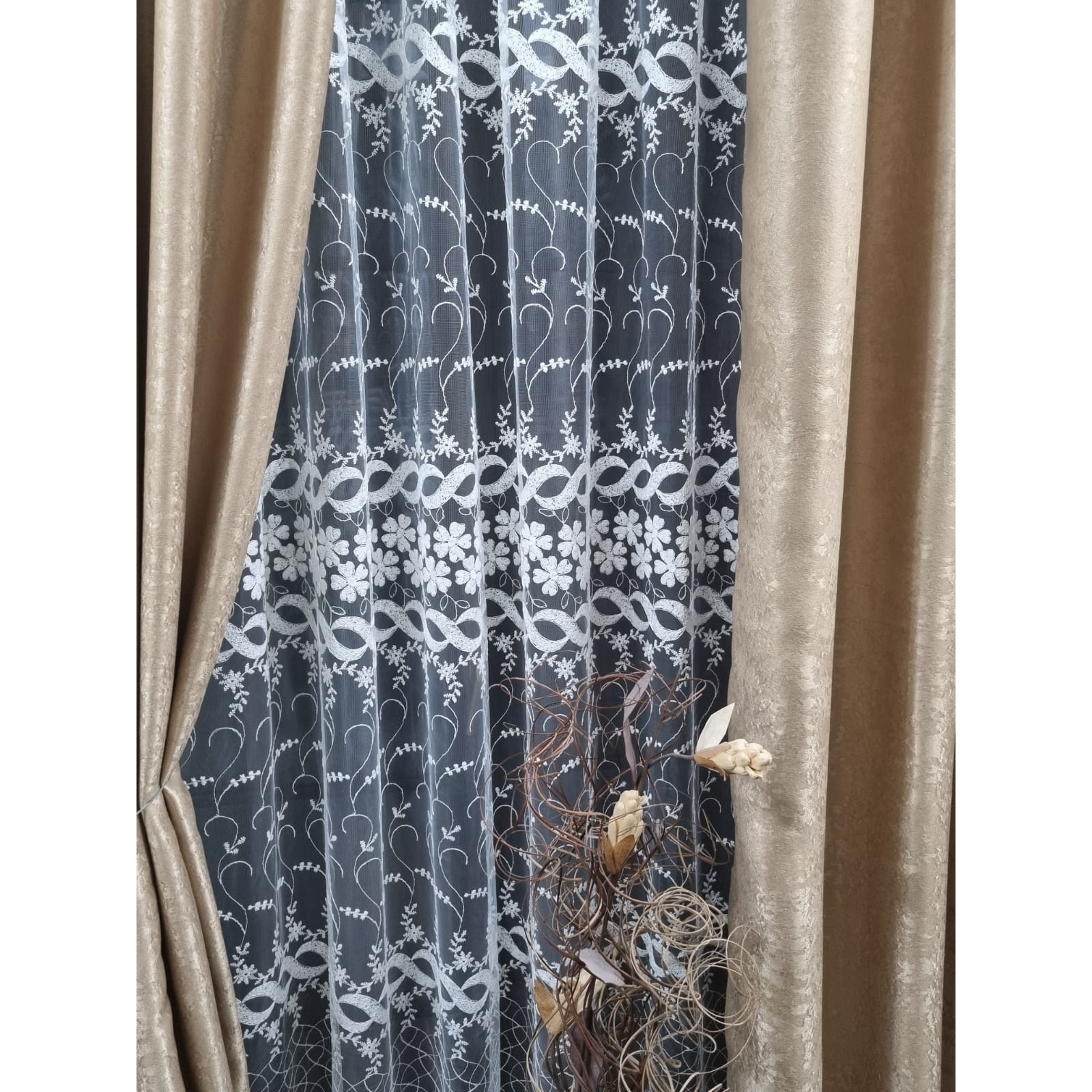 Set MASTEL 2 draperii black-out 2x100x245cm bej cu perdea brodata ...