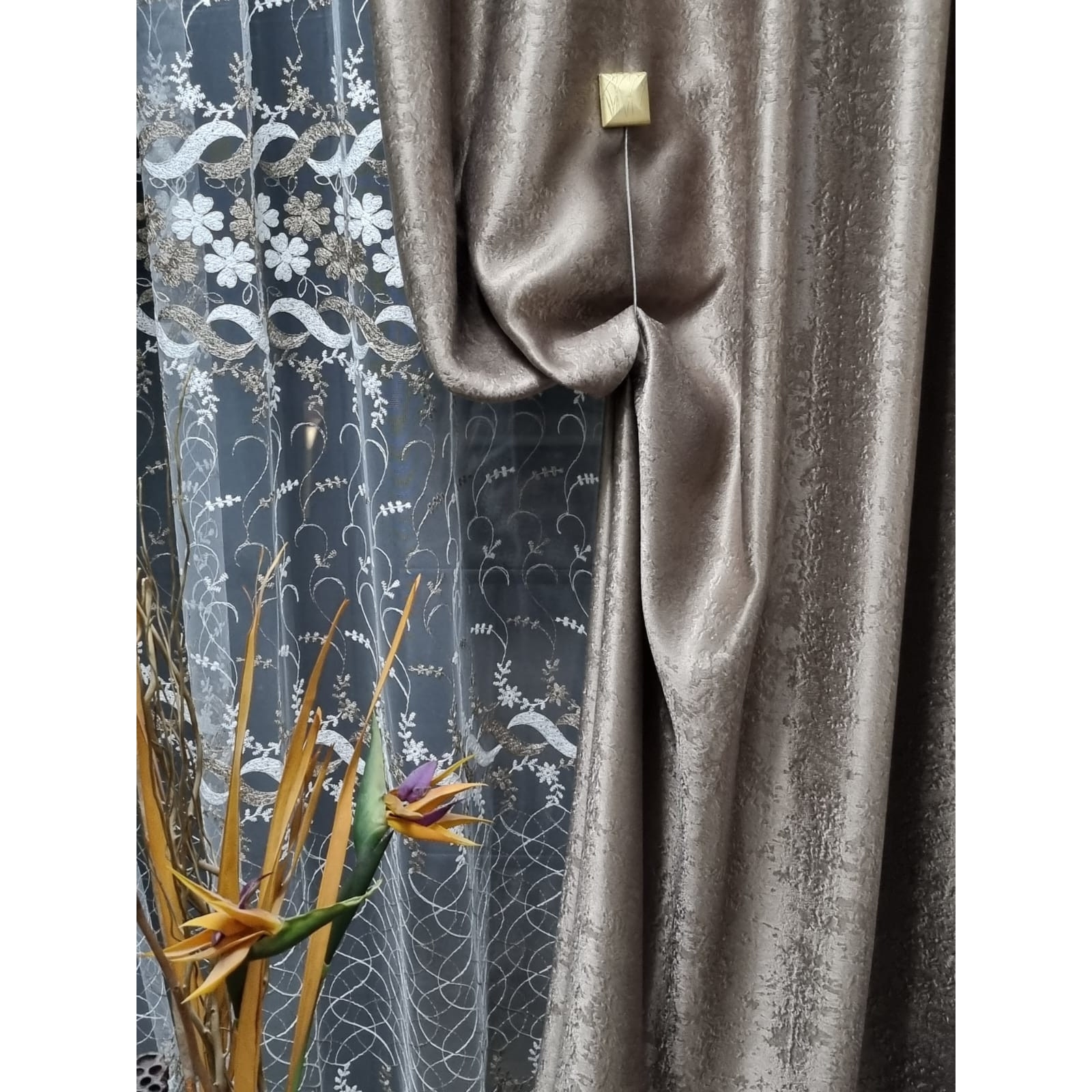 Set 2 draperii black-out Mastel 2x100x245cm bej-nisip cu perdea brodata ...