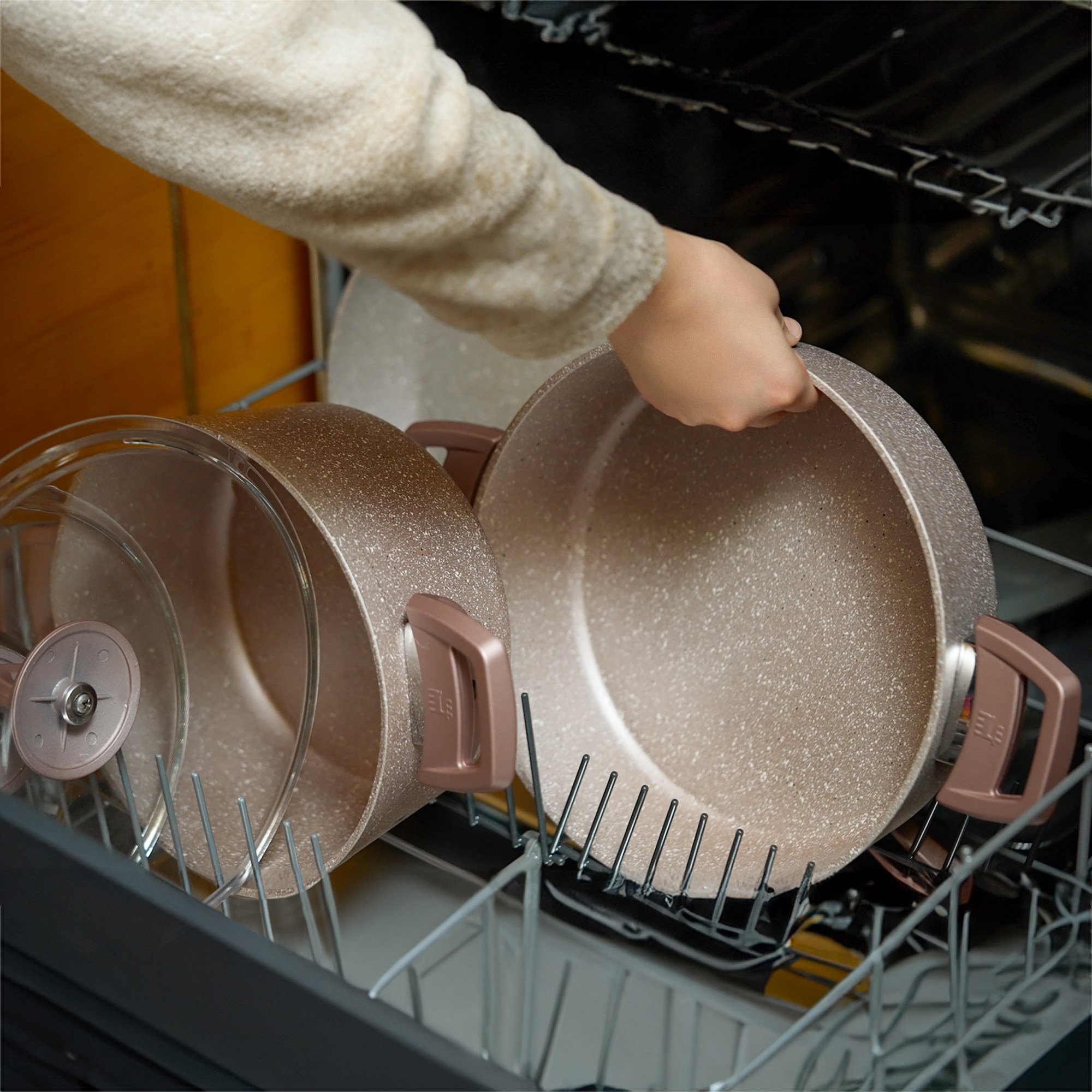 Set de bucatarie, Karaca, Rosegold, 12 piese, 5 Oale 5 capac 2 Tigai ...