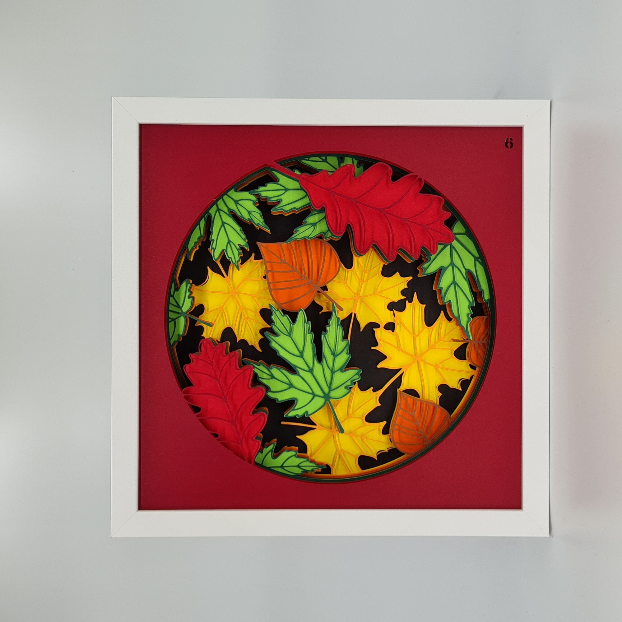 Rama decorativa, Frunze Cazatoare 3D Shadow Box, 27x27x6 cm, Rama alba ...