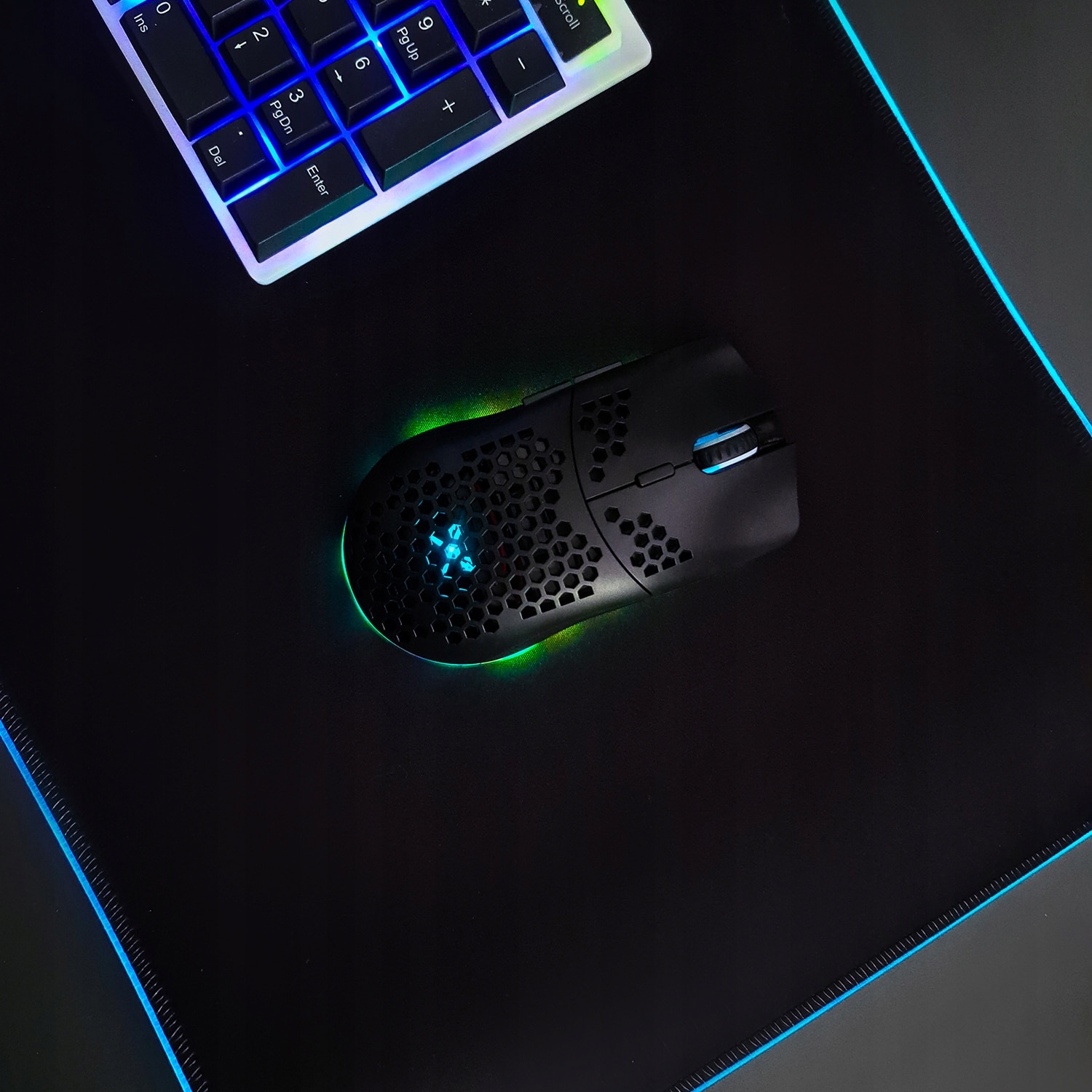 Mouse gaming cu WI-FI, Zola®, cu acumulator, leduri multicolore ...