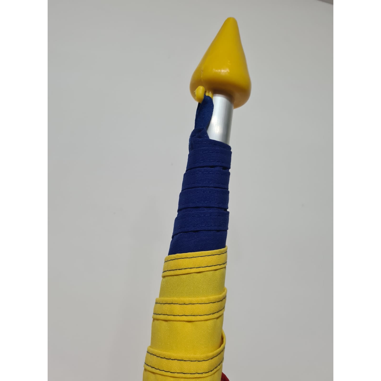 Set 5 lance de aluminiu 200 cm cu varfuri decorative si drapele Romania ...