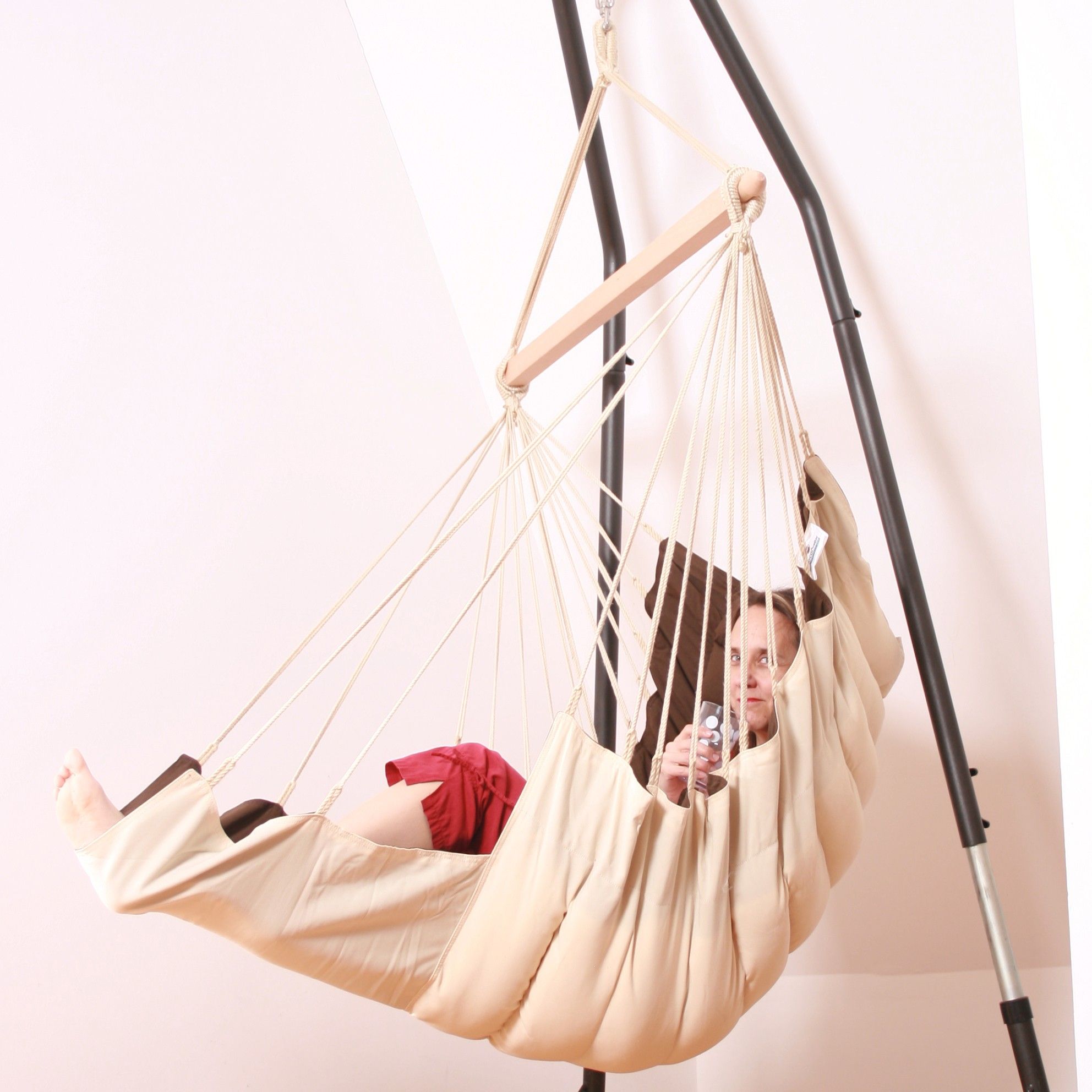 Scaun leagan MacaMex SoftChair maro Olefin - eMAG.ro