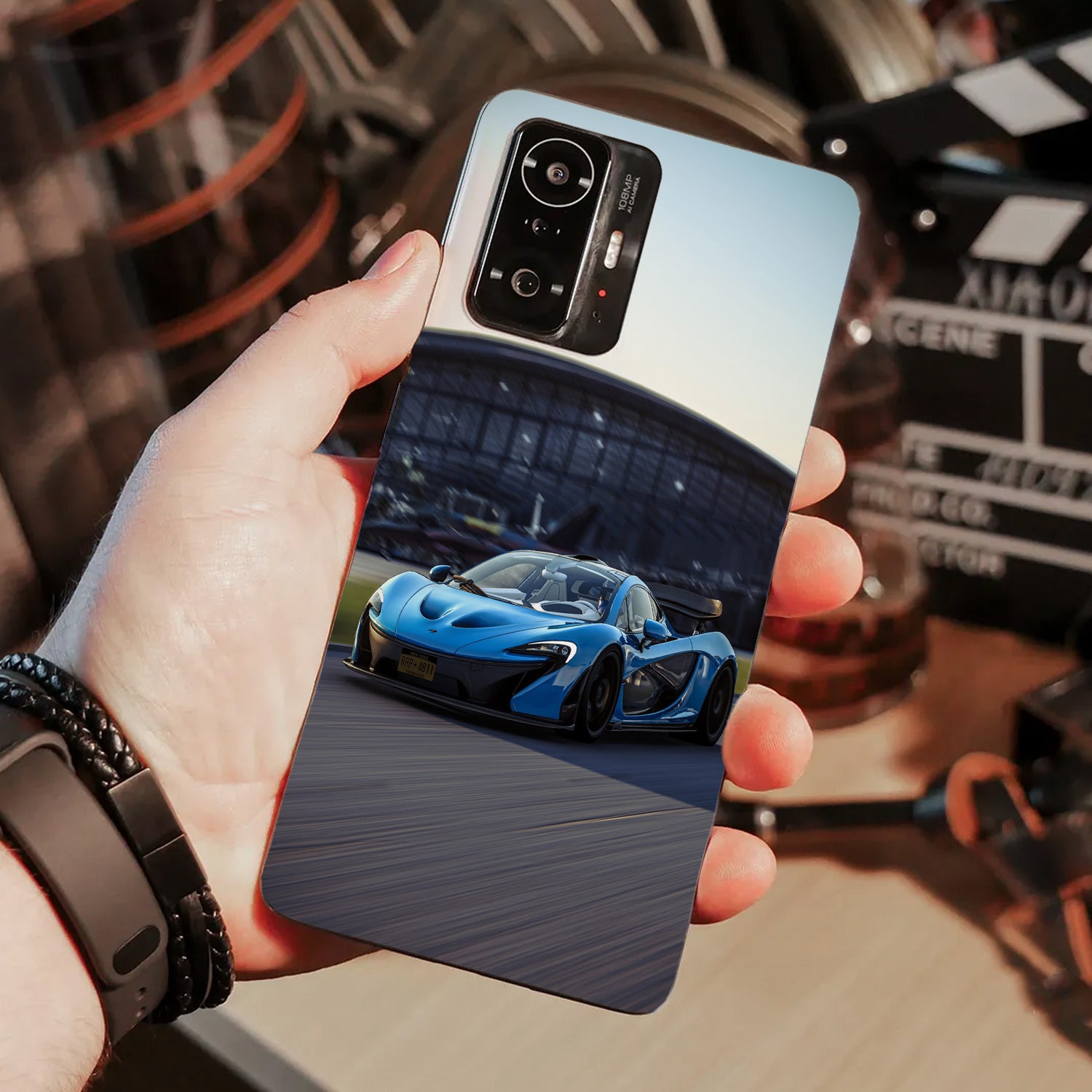 A burkolat kompatibilis a Xiaomi Redmi Note 10 Pro McLaren P1 modellel ...